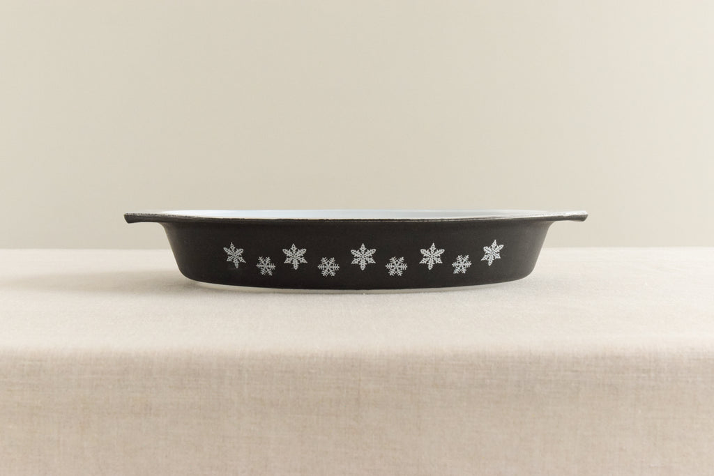 Vintage Pyrex Black Gaiety Snowflake Spacesaver Serving Dish ...